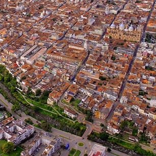 "El Centro Histórico de Cuenca. Identidad y simbolismo bajo amenaza ...